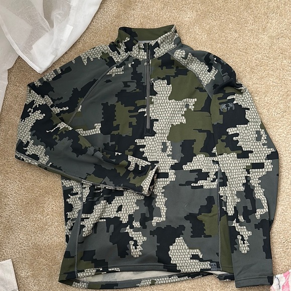 KUIU | Jackets & Coats | Kuiu Camouflage Jacket Green And Black | Poshmark